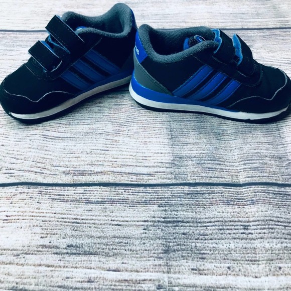 adidas | Shoes | Adidas Size 5 Toddler Sneaker | Poshmark